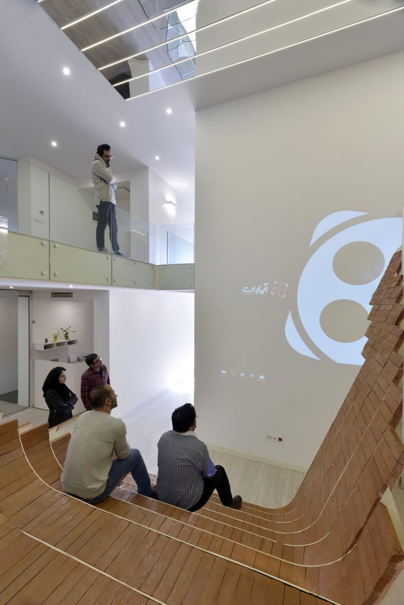 APARAT Headquarters | Qastic – Arch2O.com