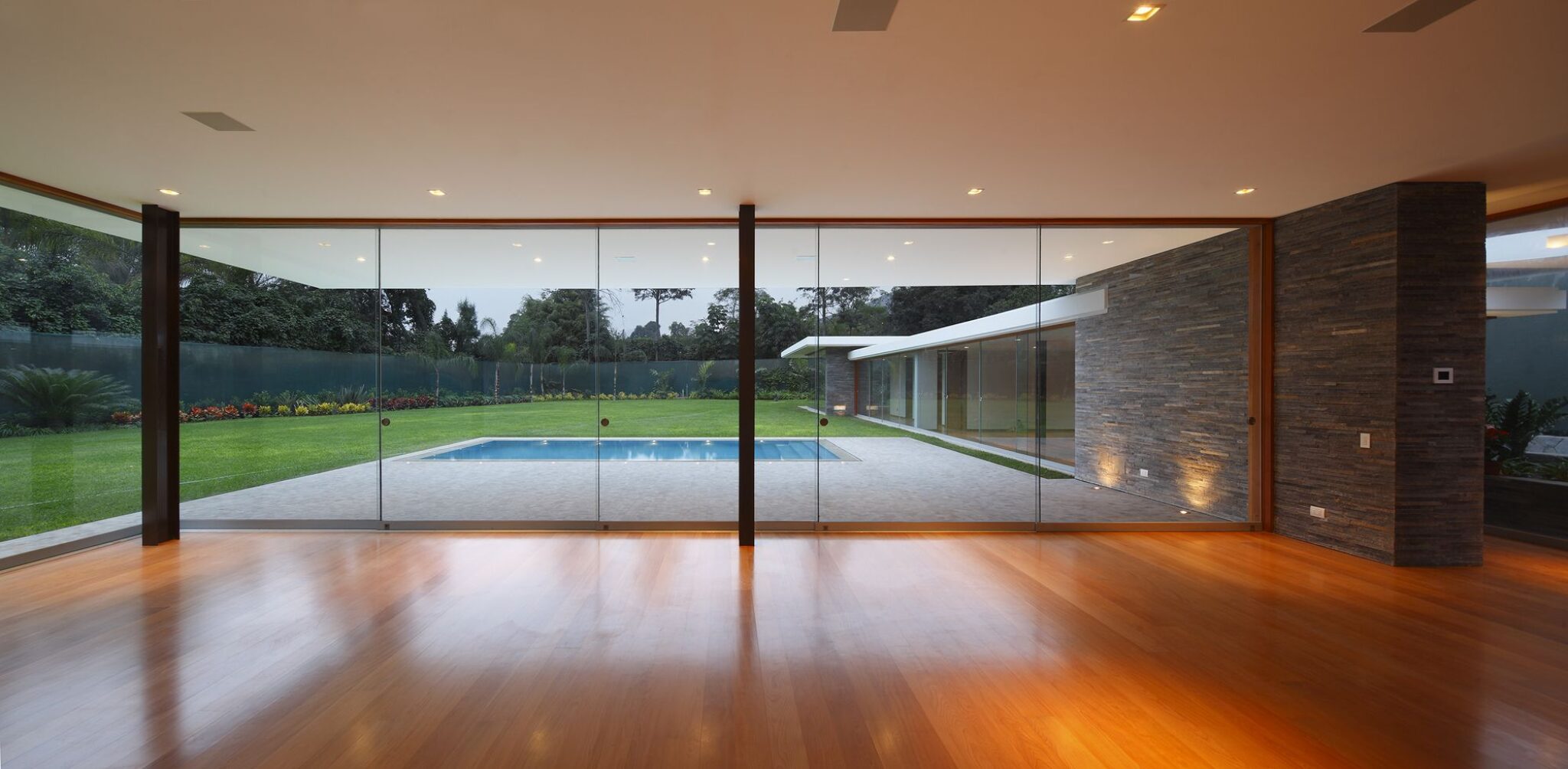 Casa Lineal | Metrópolis Oficina de Arquitectura - Arch2O.com