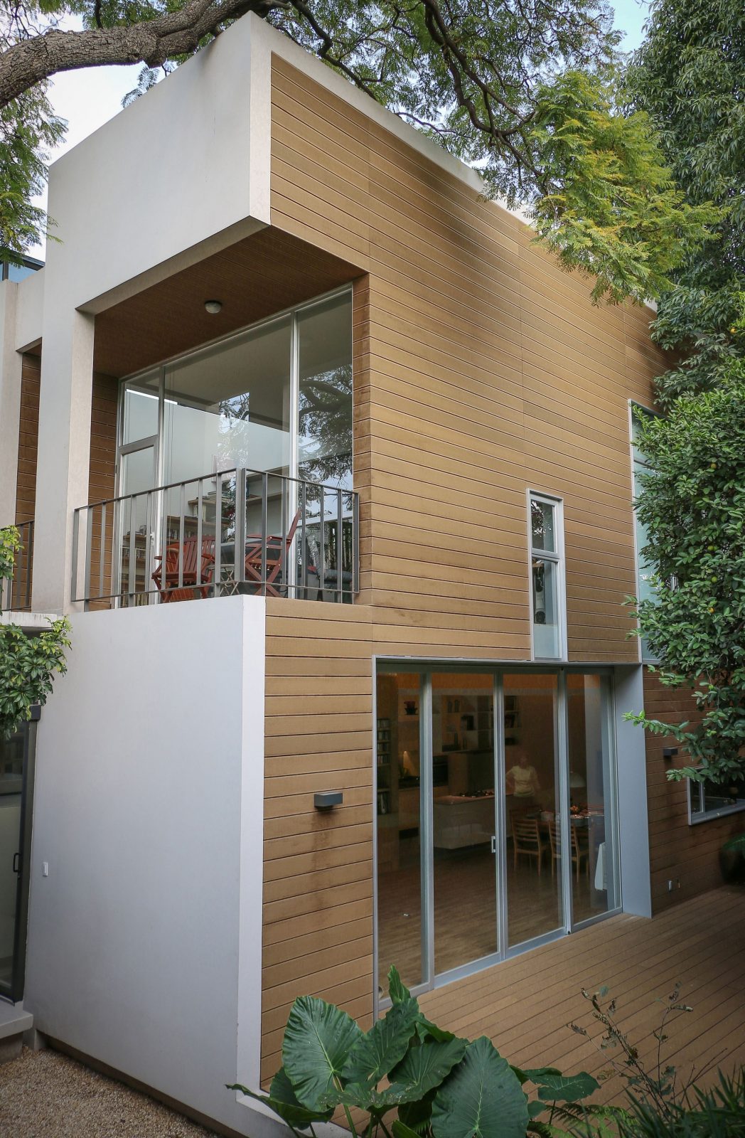 10 Sustainable Houses You Would Love to Live in - Arch2O.com