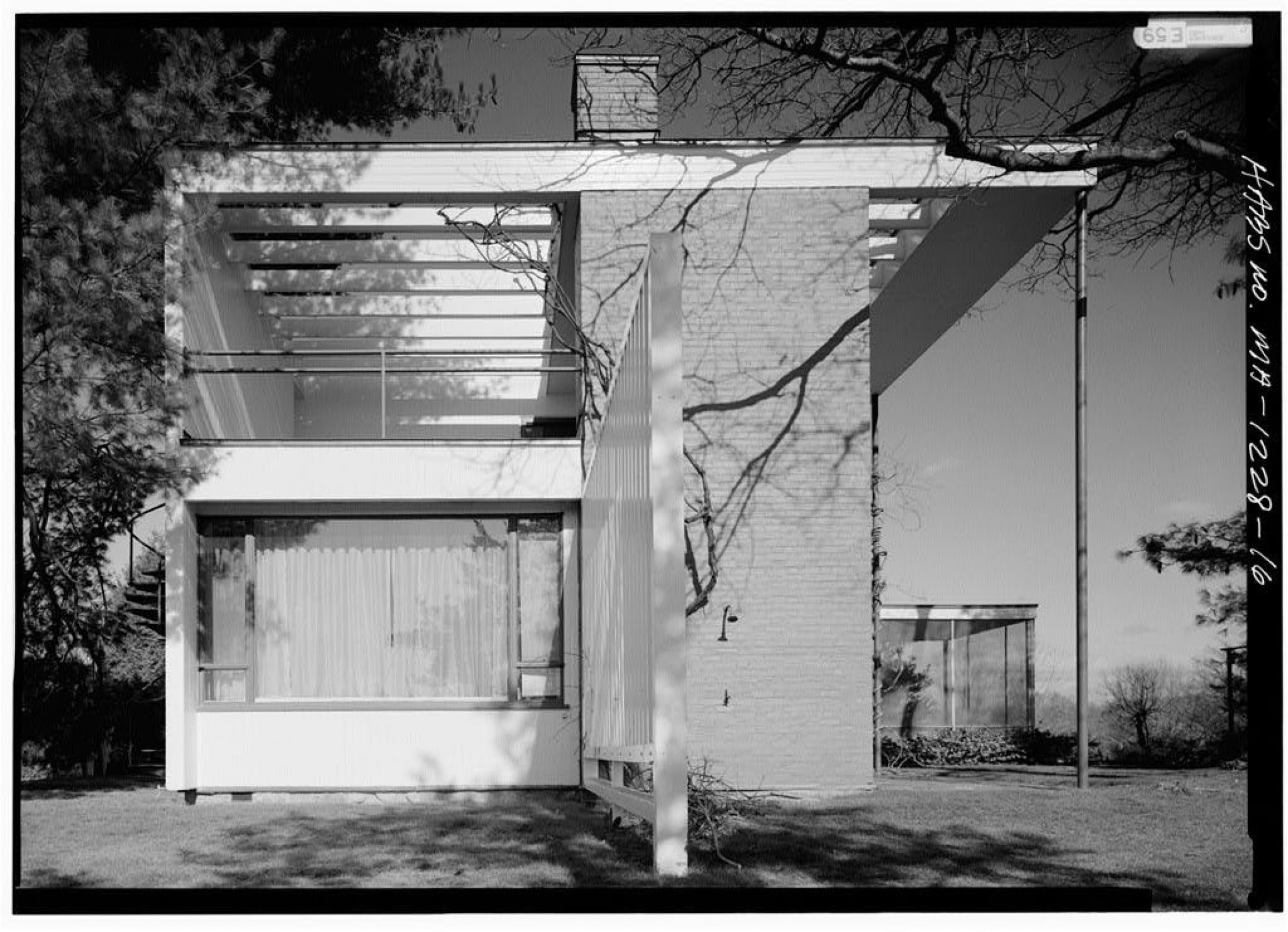 6 Houses Designed by Famous Architects to be Their Family Homes ...