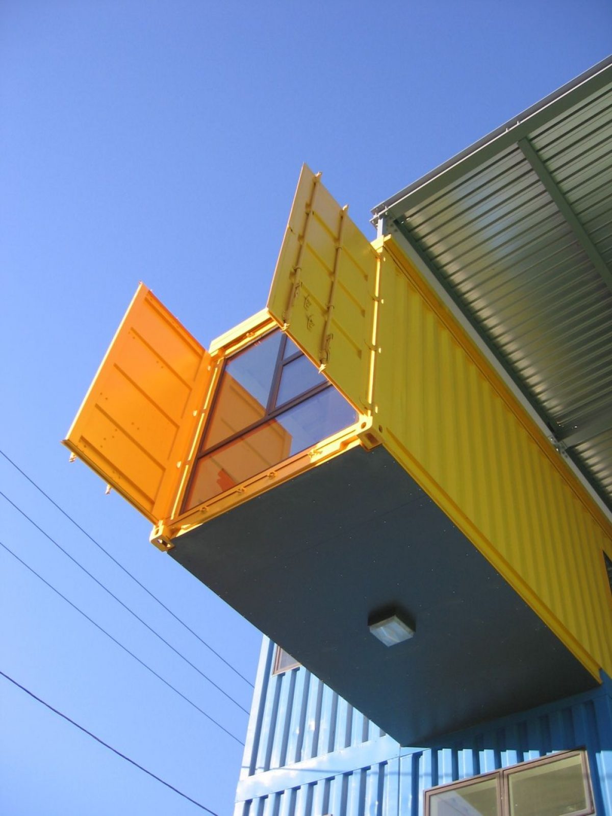8 Various Applications of Shipping Container Architecture from Around ...