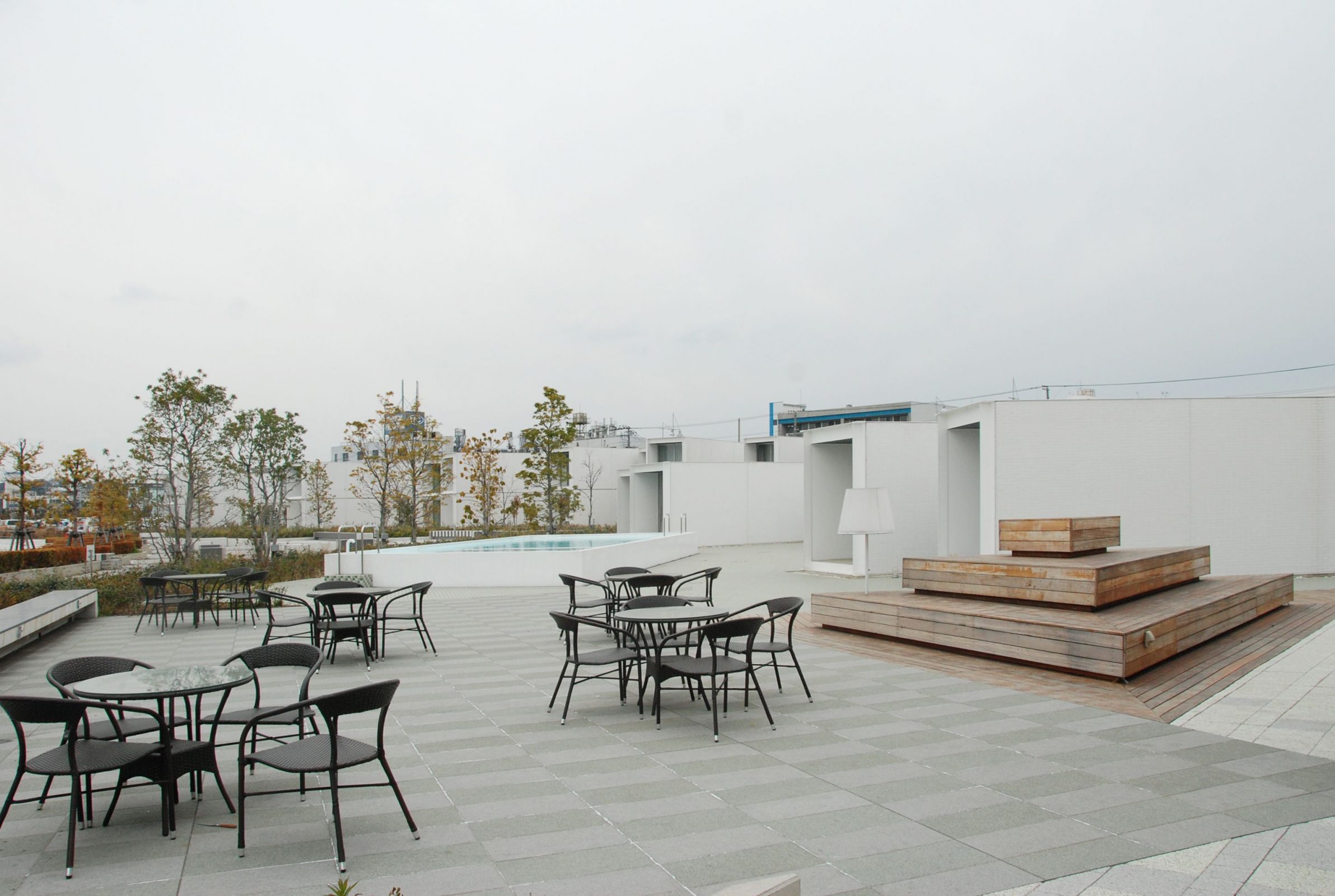 8 Various Applications of Shipping Container Architecture from Around ...