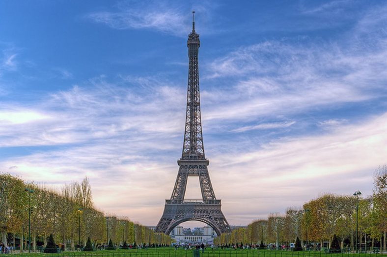 10 Famous Buildings That Have Raised Controversy with Their Unusual ...