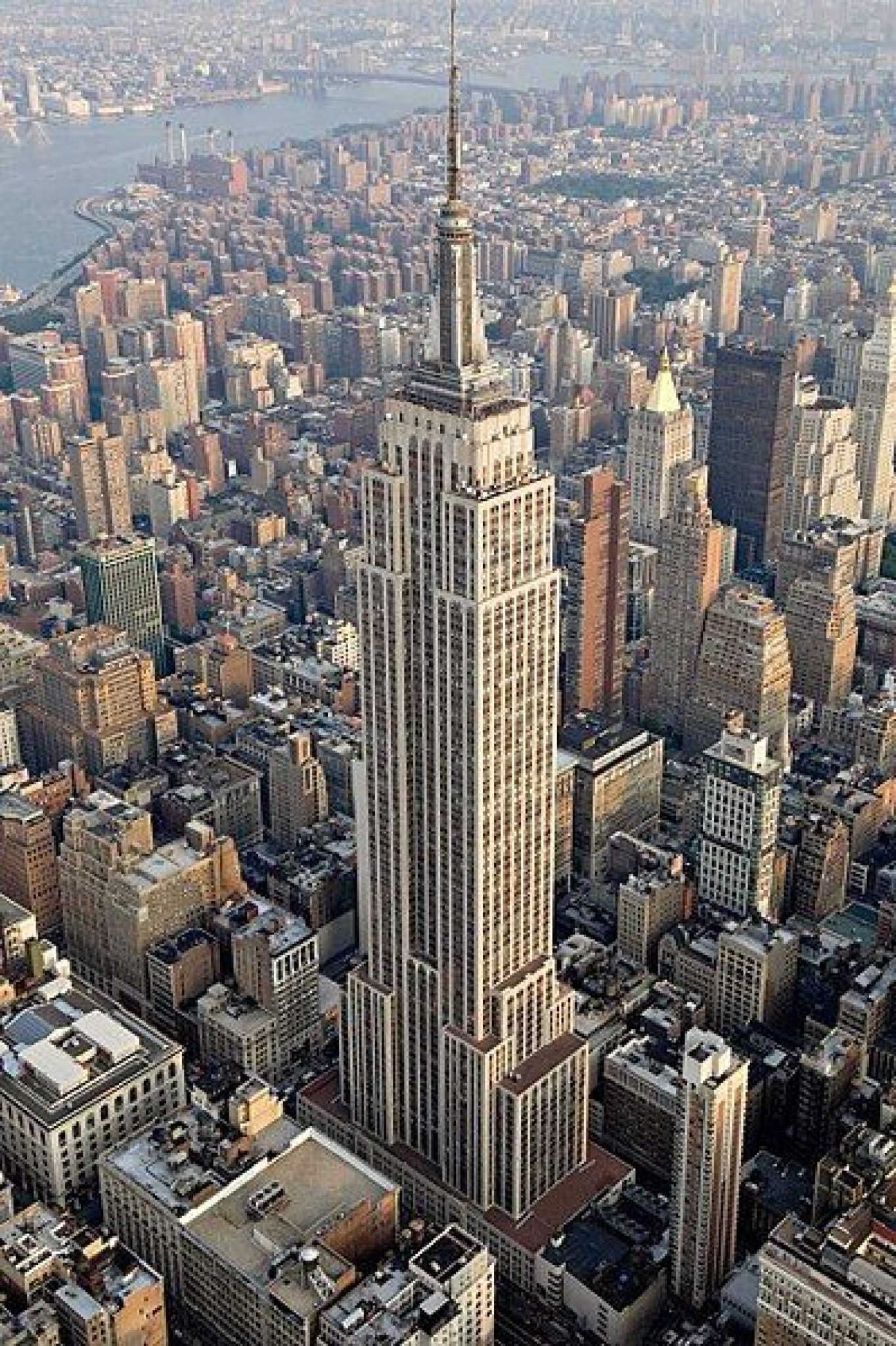 10 Famous Buildings That Have Raised Controversy with Their Unusual ...