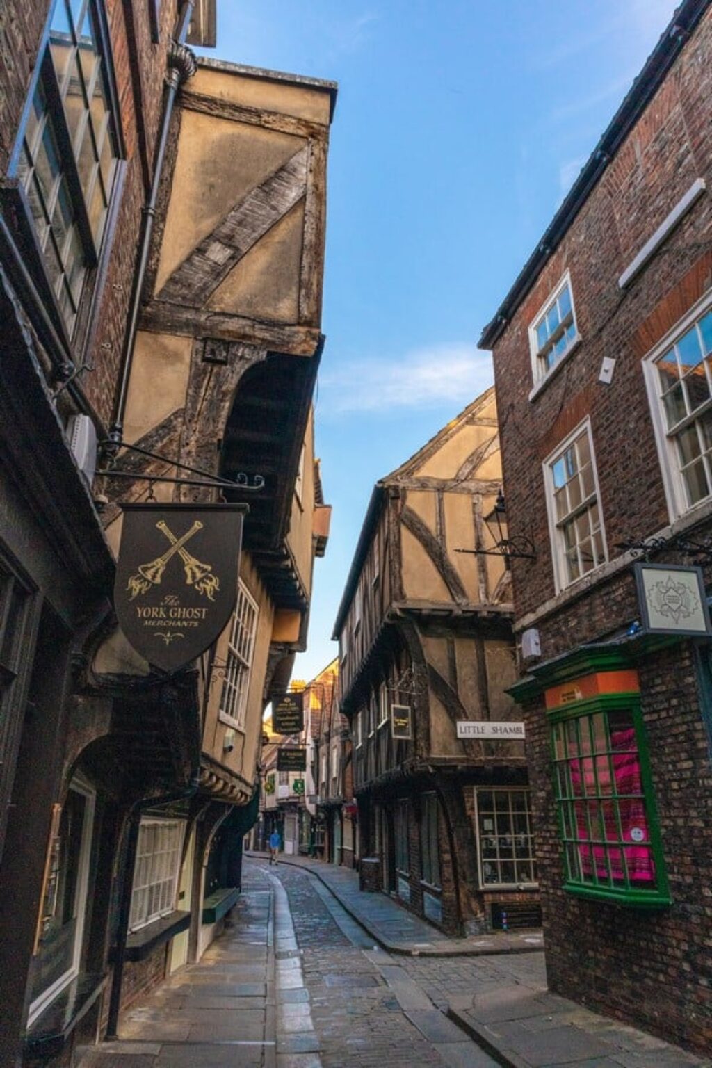 10 Mesmerizing Streets Around The World – Arch2O.com