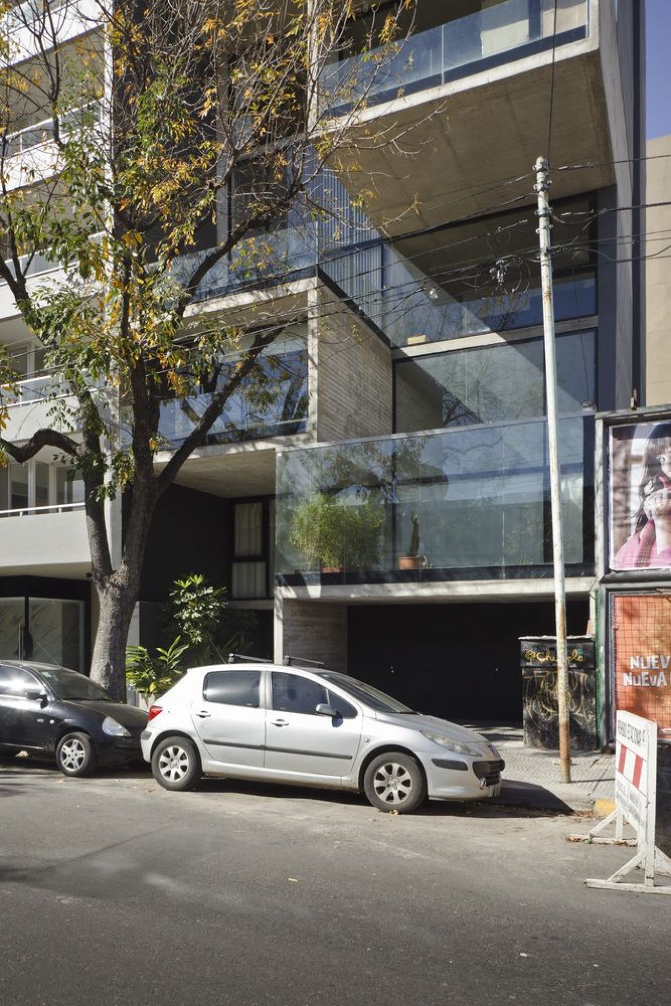 Building Dorrego 1711 | Dieguez Fridman - Arch2O.com