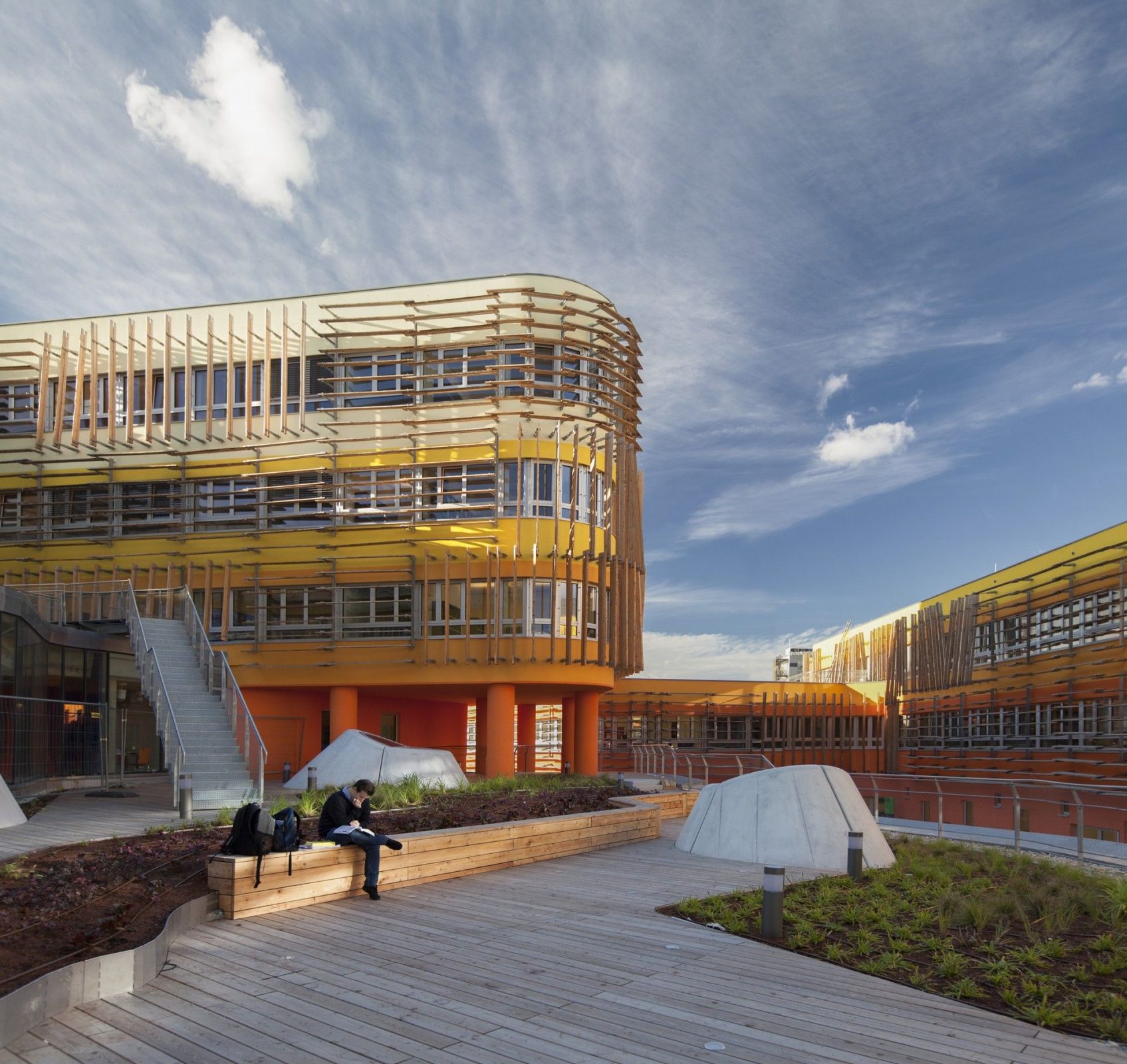 Departments Of Law And Central Administration | CRAB Studio - Arch2O.com