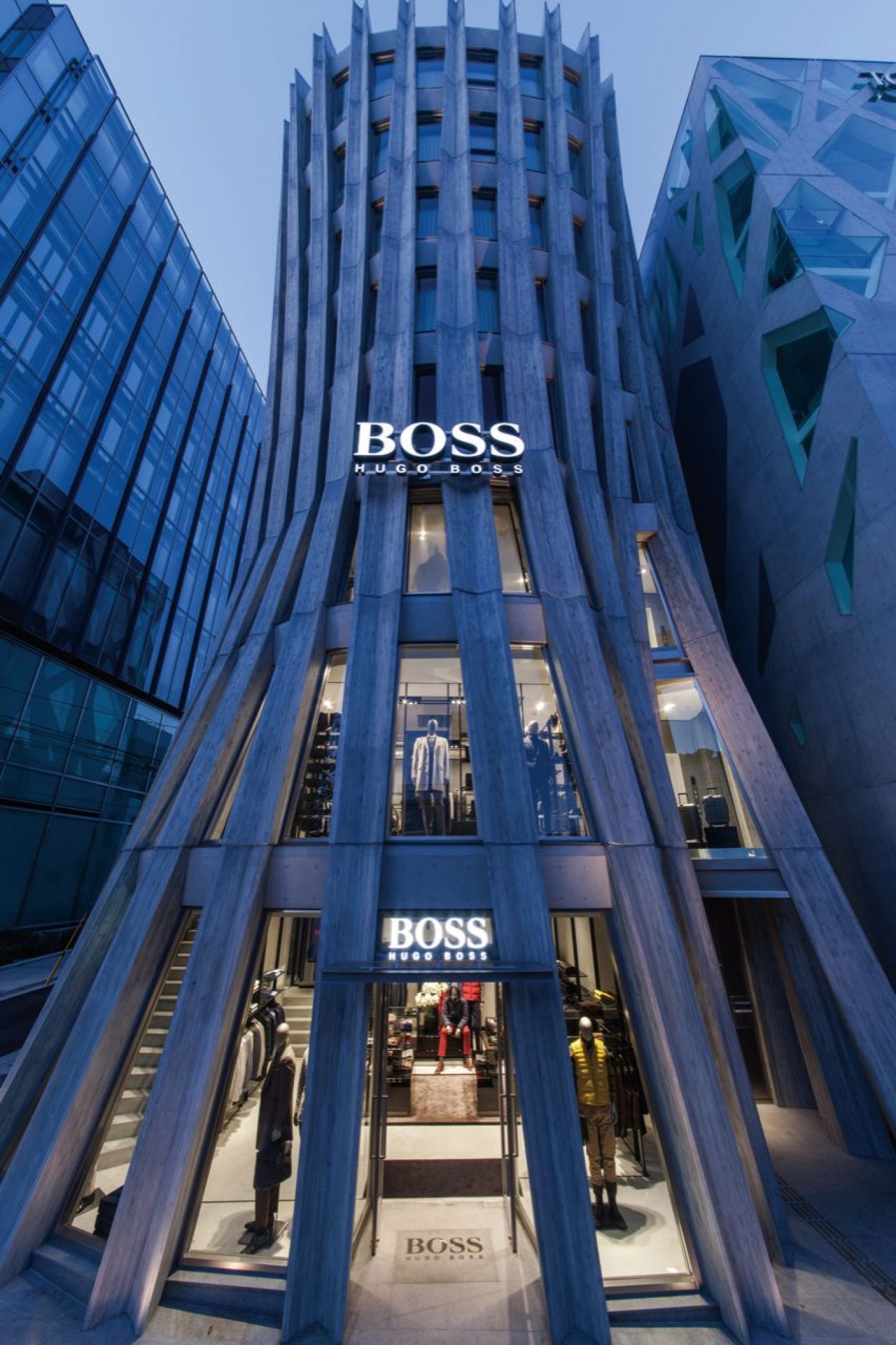 Omotesando Keyaki Commercial Building | Norihiko Dan and Associates ...