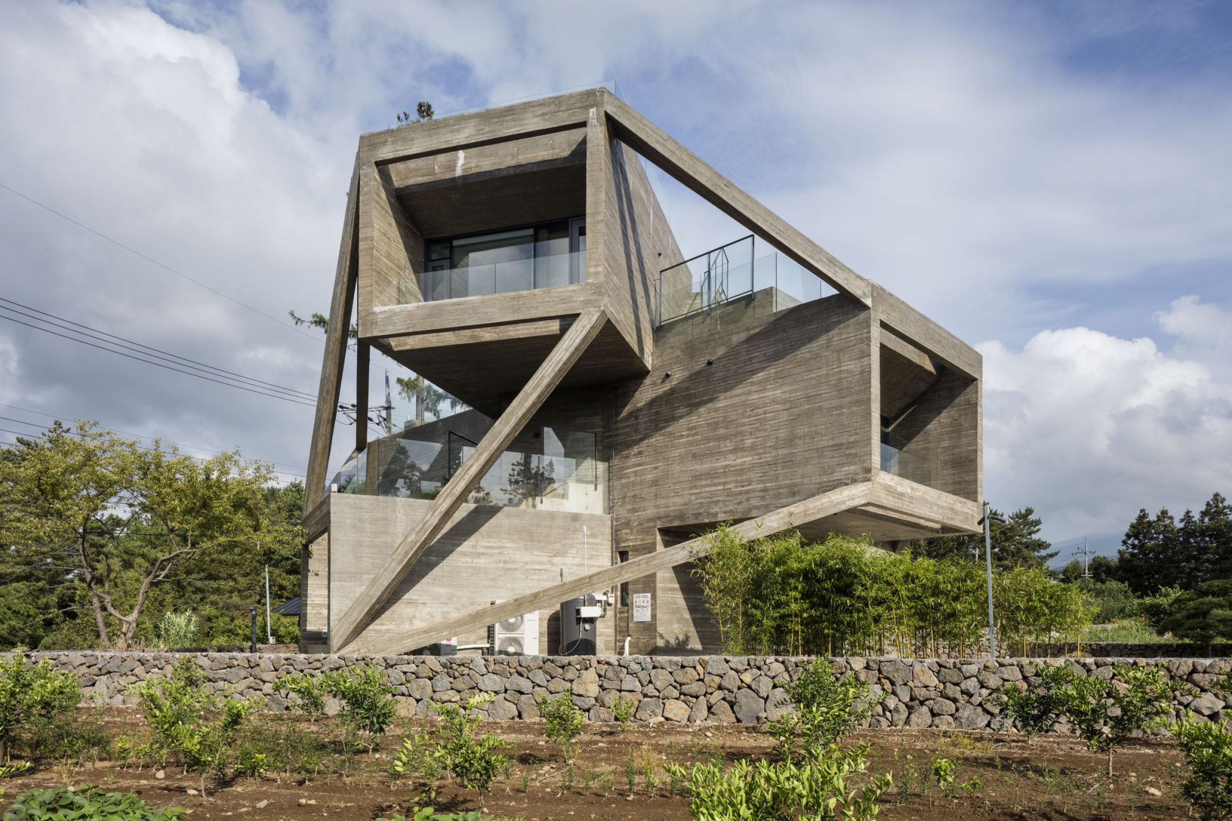 Simple House | Moon Hoon - Arch2O.com