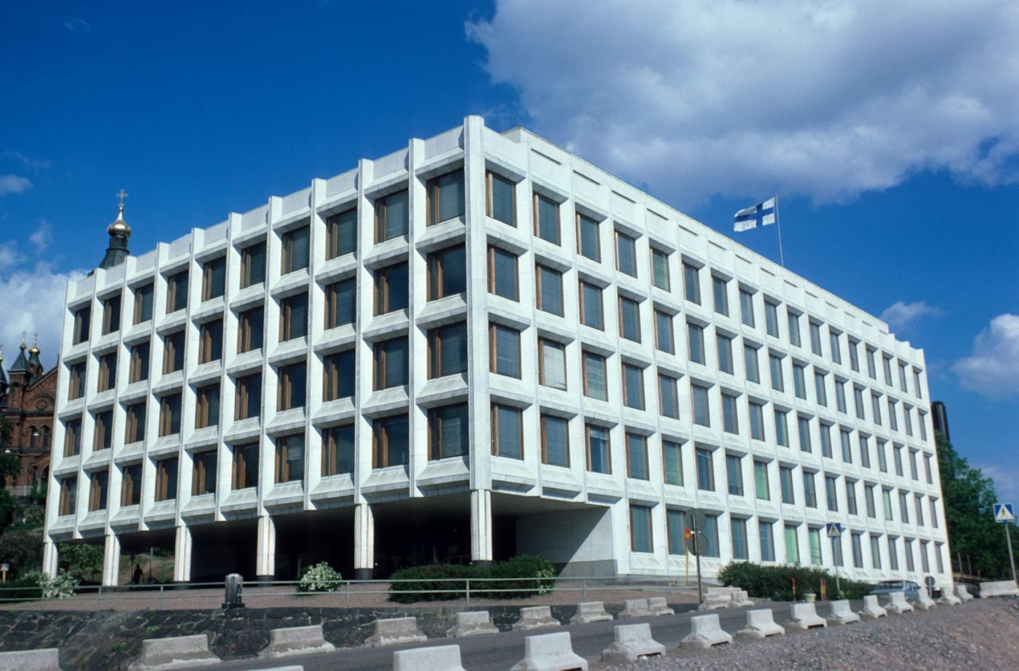 Alvar Aalto: The Finnish Master of Architecture and Design - Arch2O.com