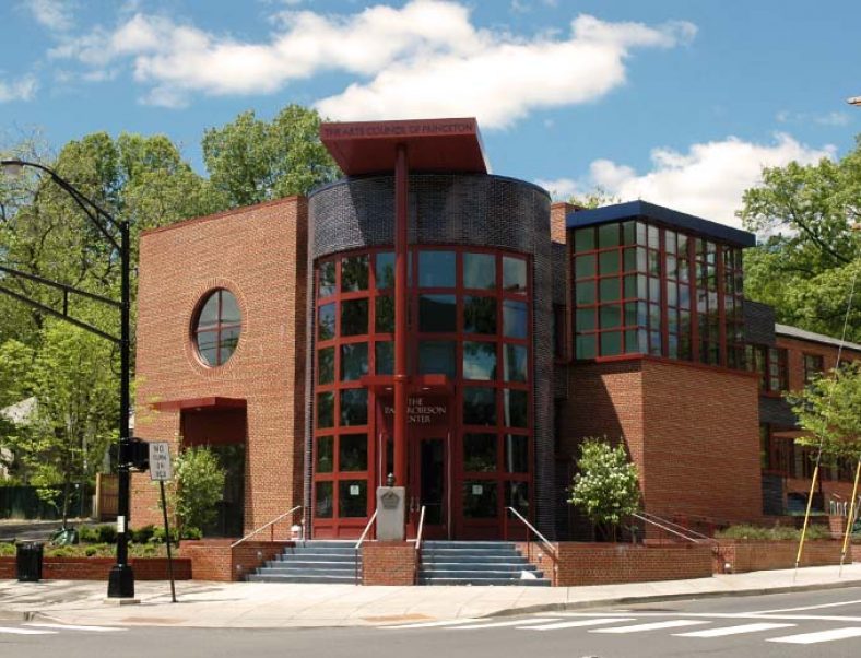 Michael Graves: Legendary Advocate of Postmodernism and Household ...