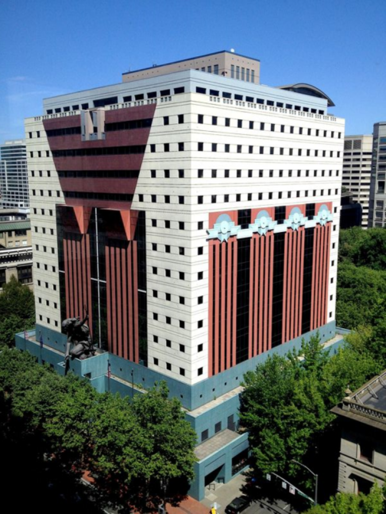 Michael Graves: Legendary Advocate of Postmodernism and Household ...