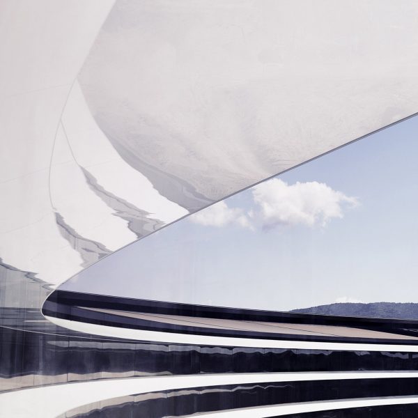 Why Jonathan Ive Defended Apple Park's Detested Design - Arch2O.com