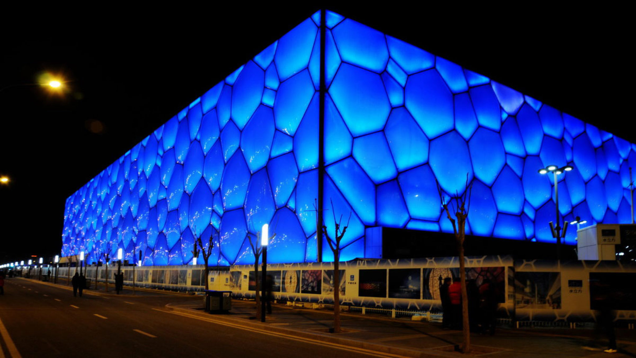 How LED Lighting Can Give Your Building a New Soul? 4 LED Lighting ...