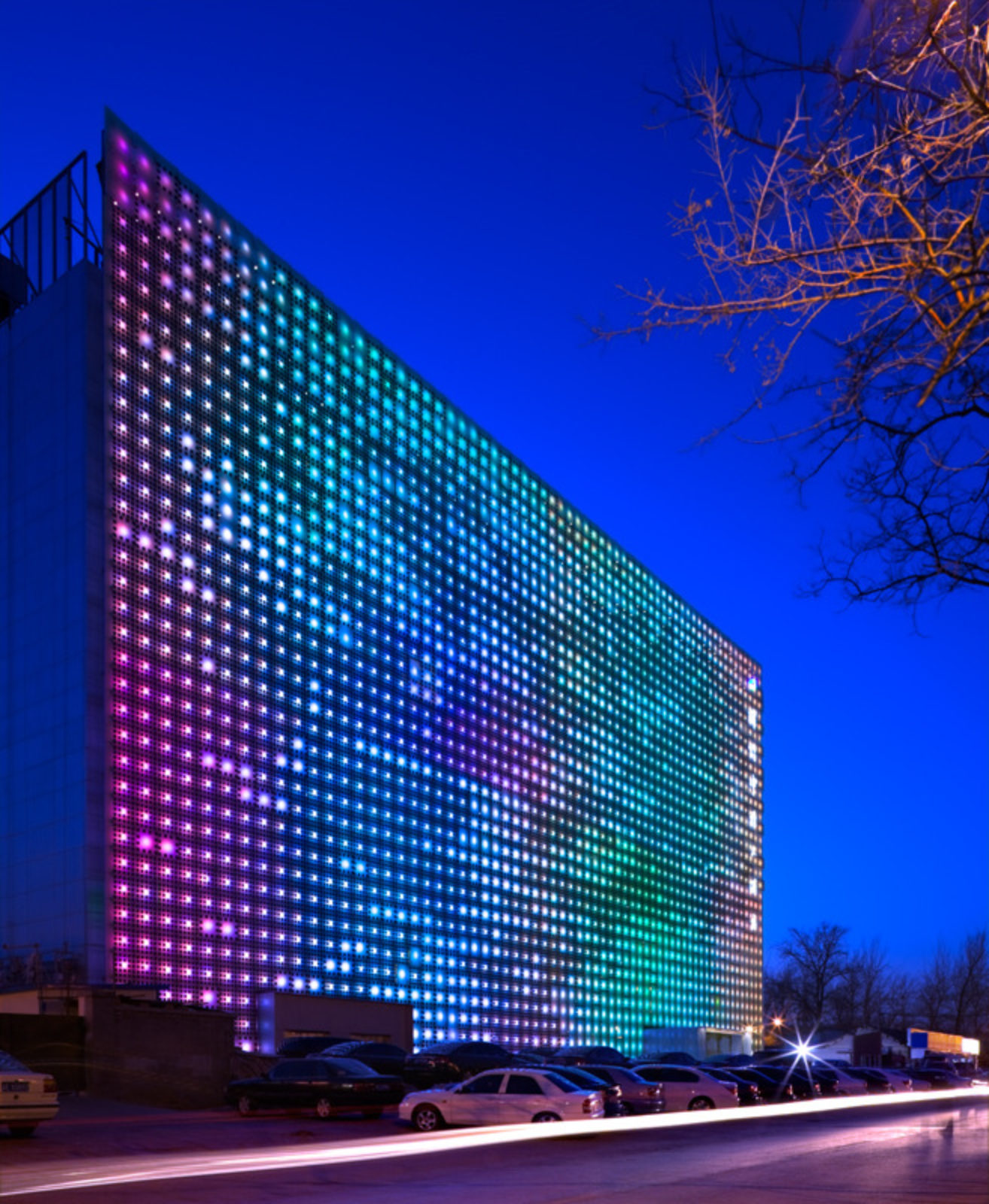 How LED Lighting Can Give Your Building a New Soul? 4 LED Lighting ...