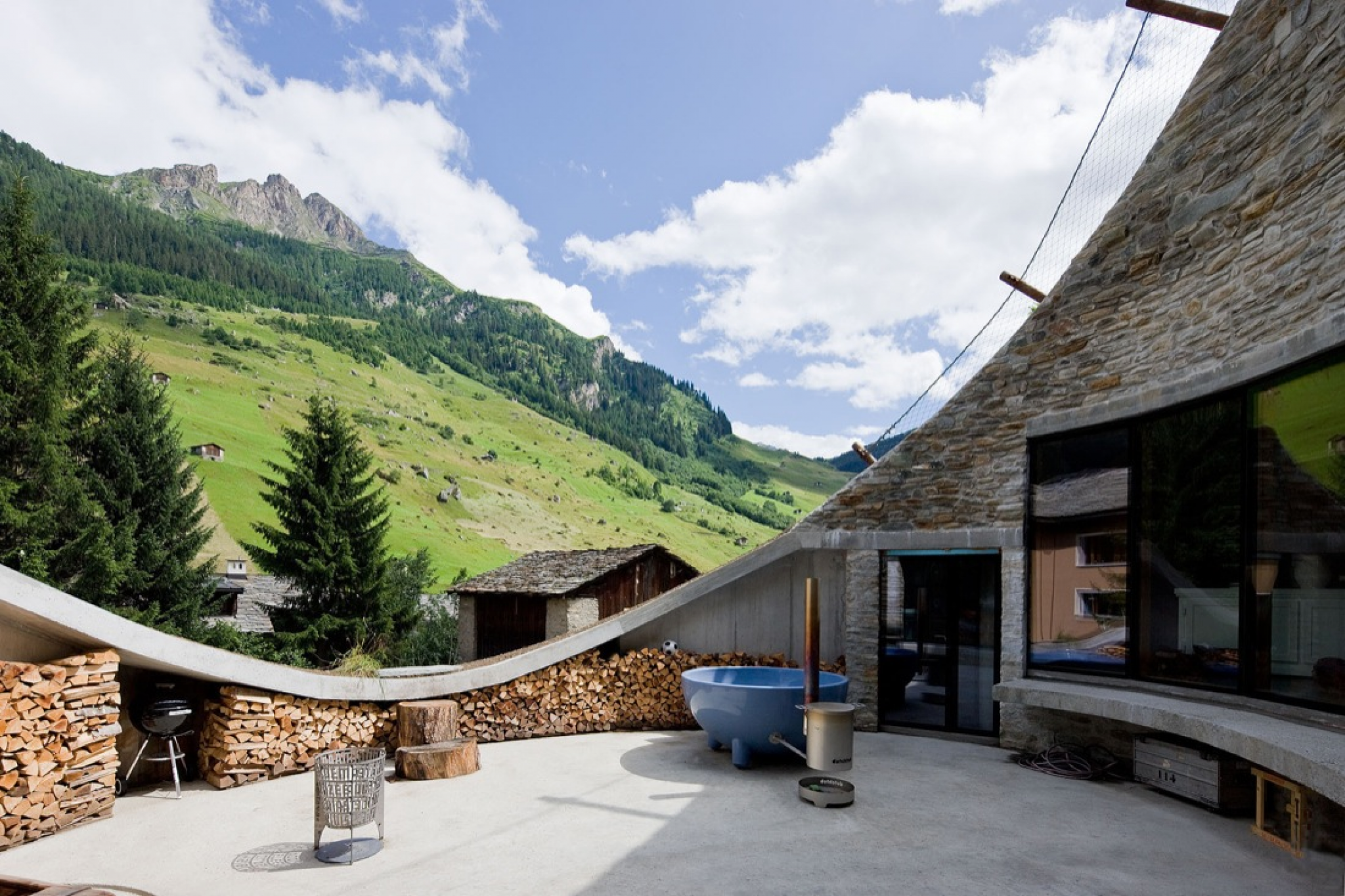 Cool House Designs That Stand Out From the Crowd – Arch2O.com