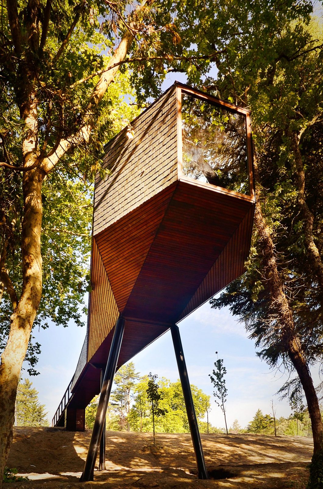 Cool House Designs That Stand Out From the Crowd - Arch2O.com