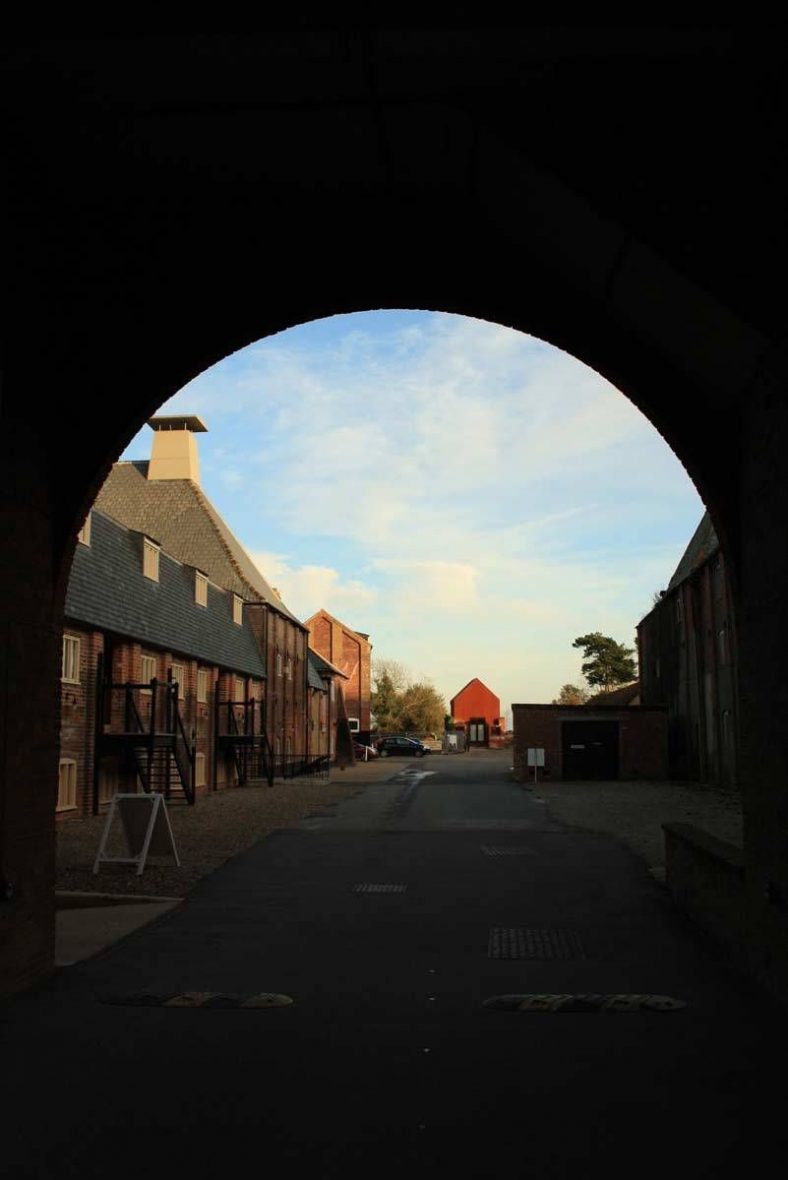 Dovecote Studio | Haworth Tompkins - Arch2O.com