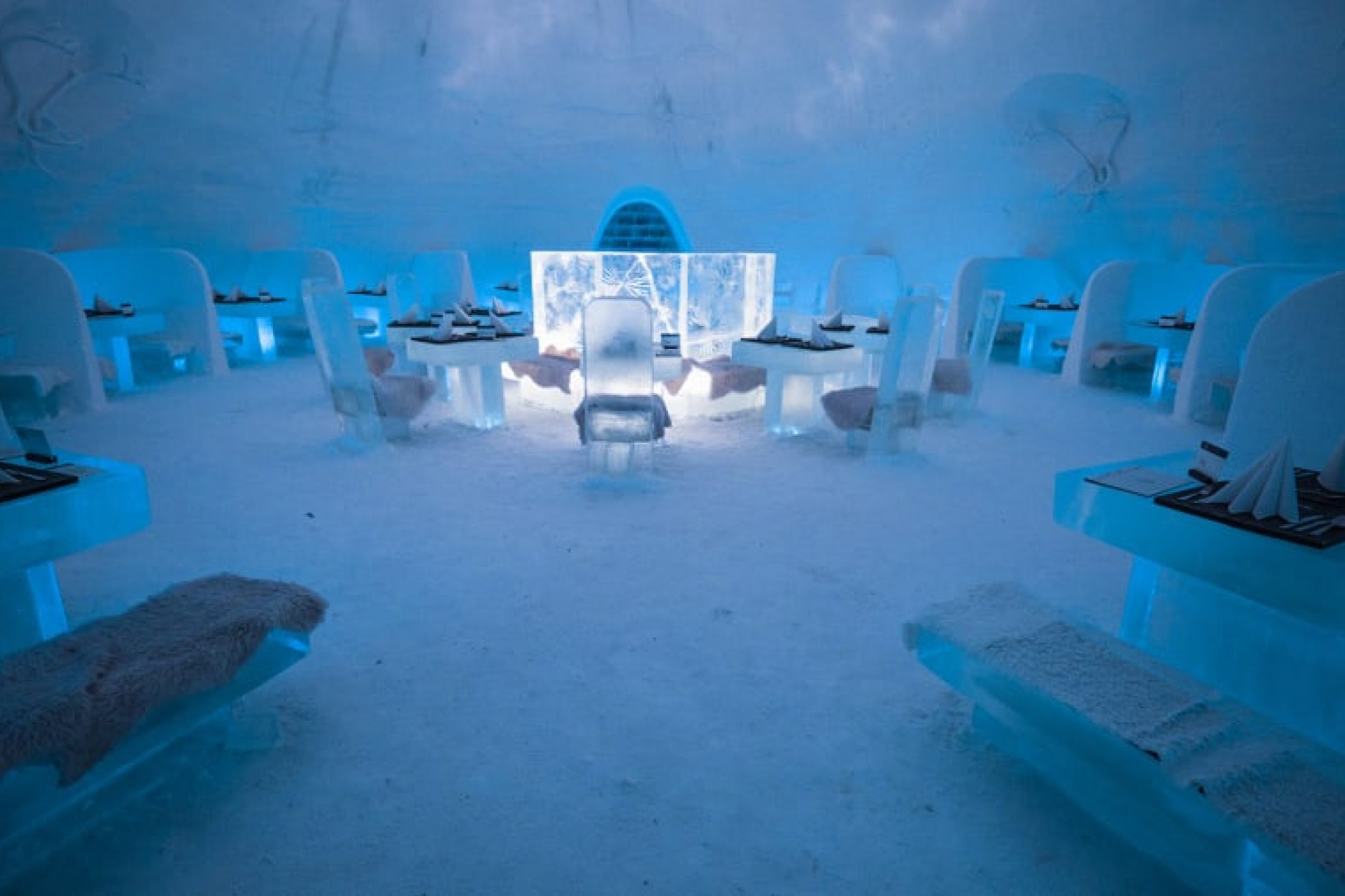 Lapland Hotel: A Magical World of Ice, Snow and Game of Thrones ...