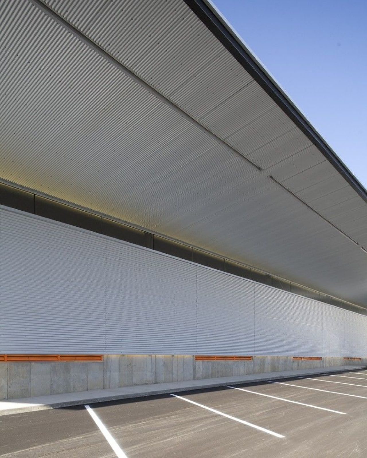 Cox Communications Distribution Center | El Dorado - Arch2O.com