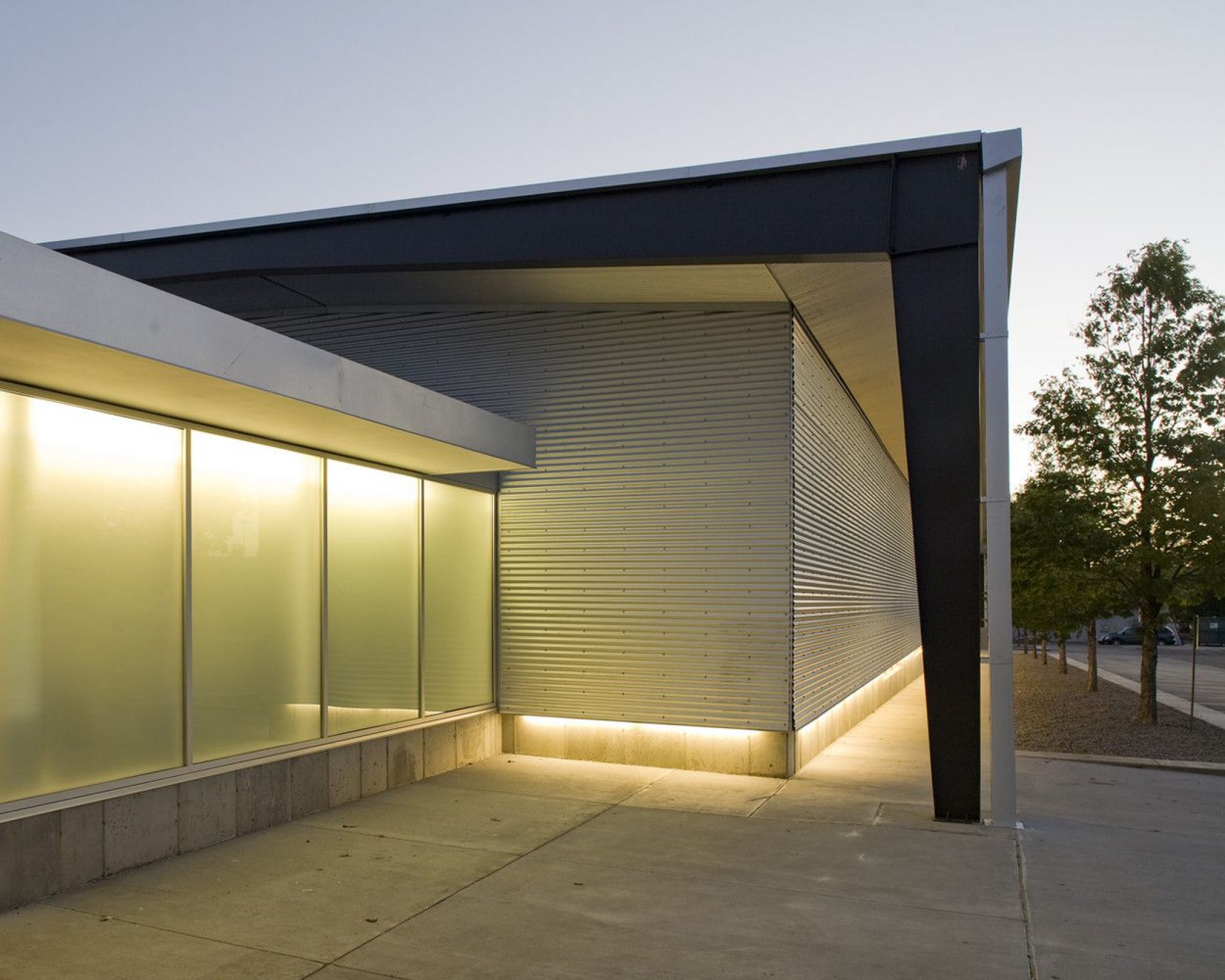 Cox Communications Distribution Center | El Dorado - Arch2O.com