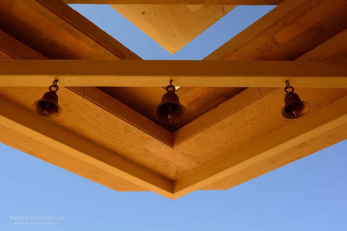 Temple in Stone and Light | SpaceMatters - Arch2O.com