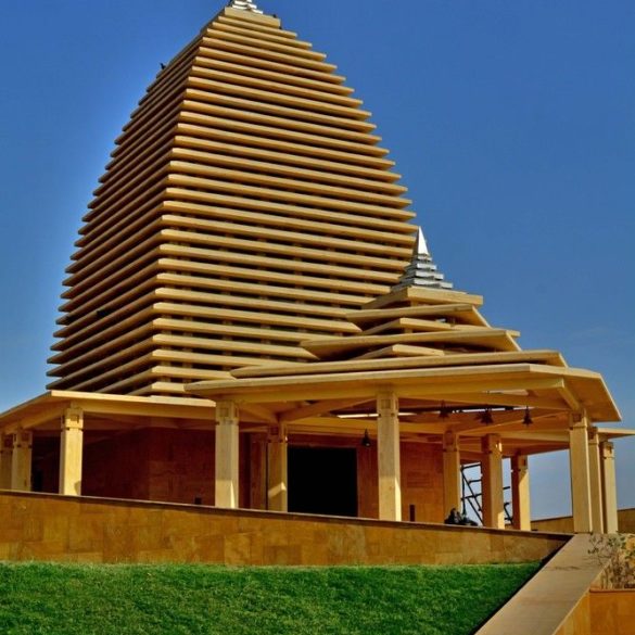 Temple in Stone and Light | SpaceMatters - Arch2O.com