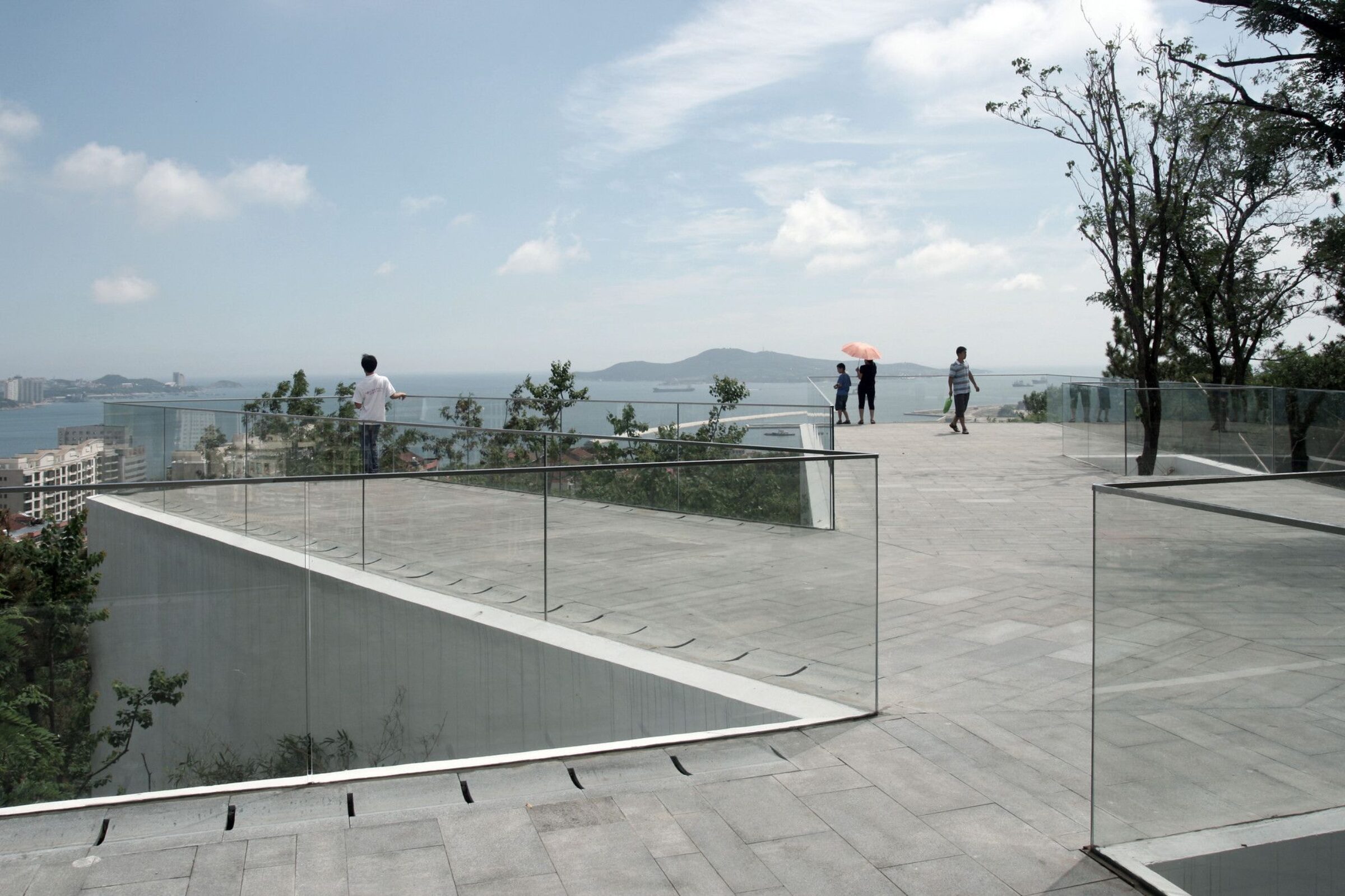 Viewing Pavilion on Hill | TAO - Trace Architecture Office - Arch2O.com