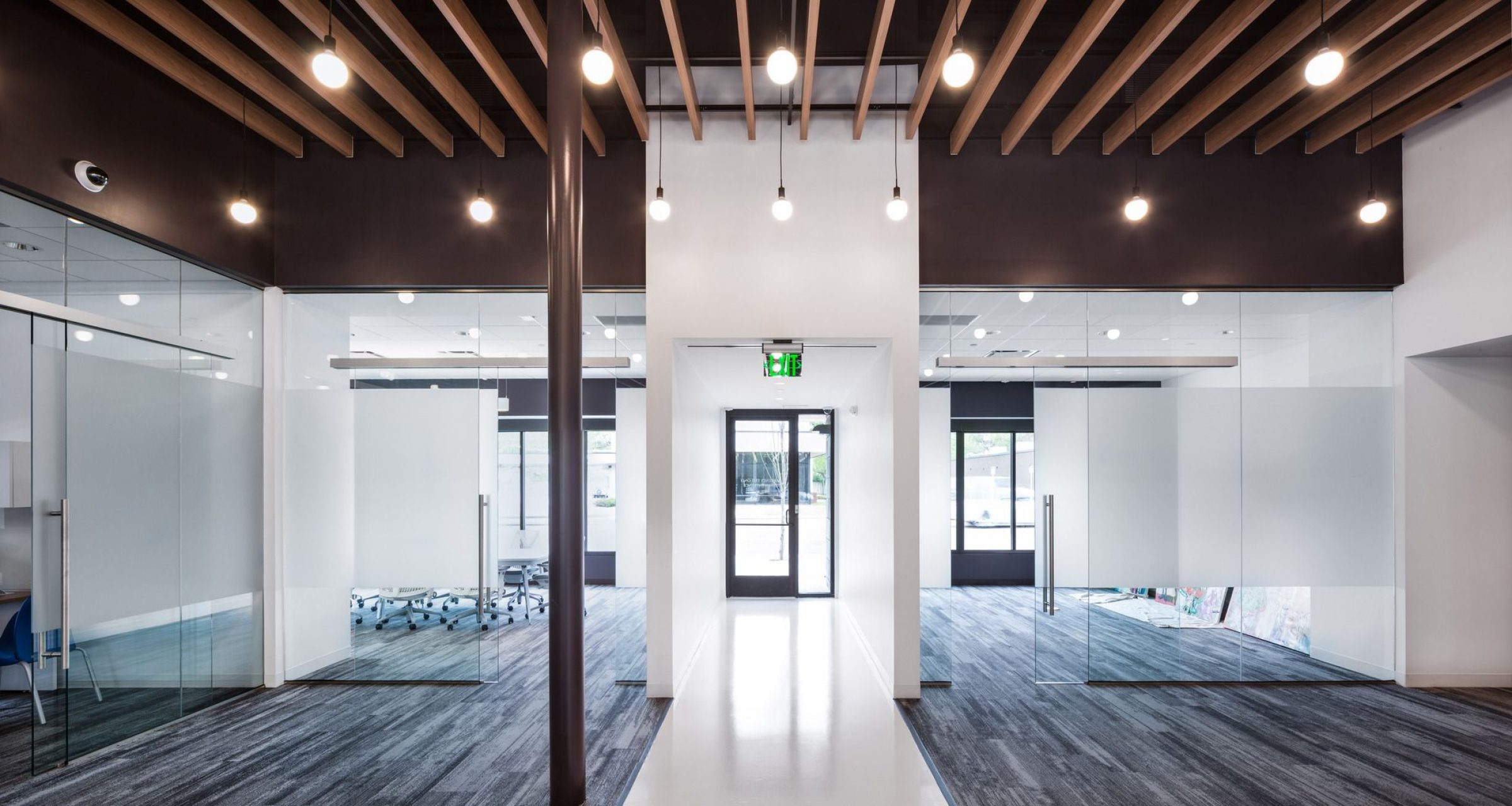 Renasant Bank - Shell + Interiors | brg3s Architects - Arch2O.com