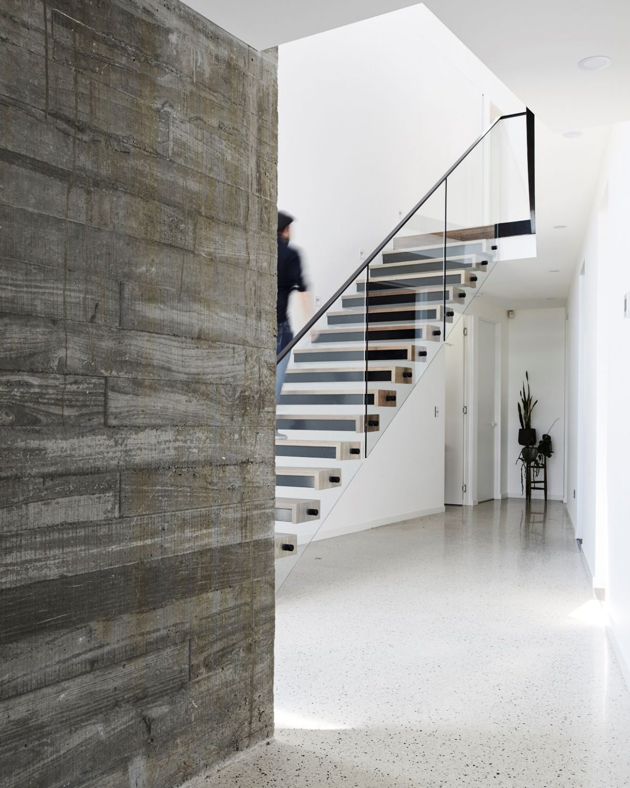 Two Angle House | Megowan Architectural - Arch2O.com