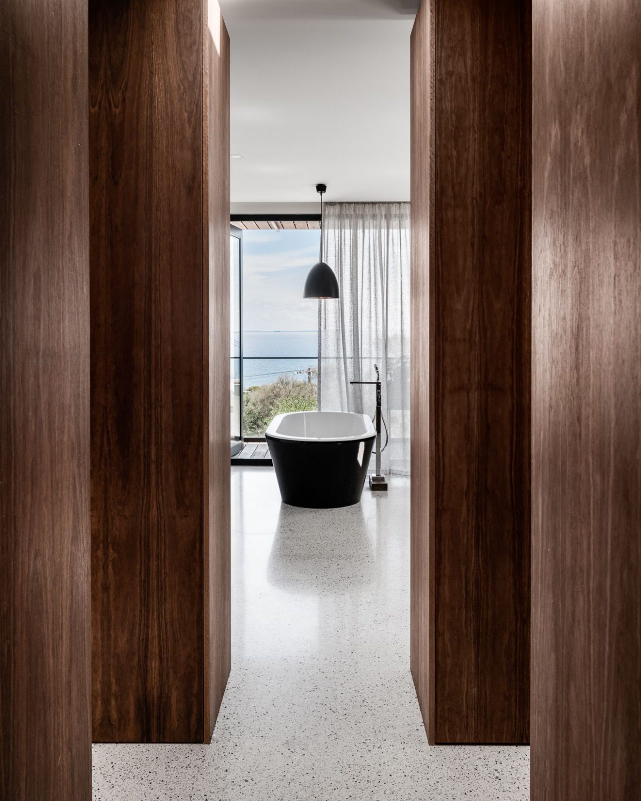 Two Angle House | Megowan Architectural - Arch2O.com