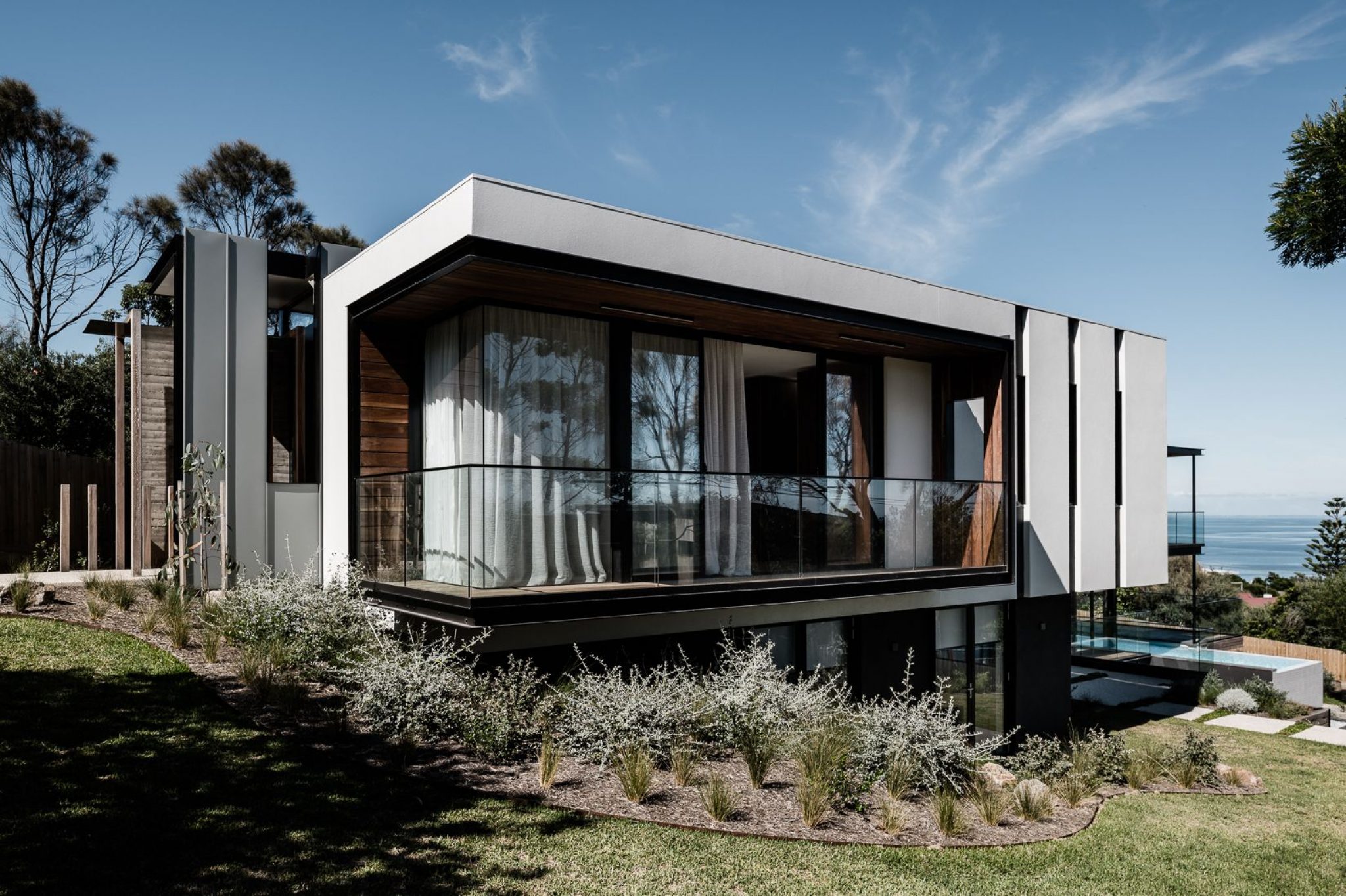 Two Angle House | Megowan Architectural - Arch2O.com