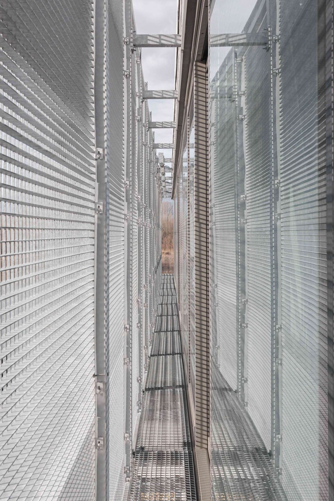 Győr-Gönyű National Public Port Control Building | sporaarchitects ...