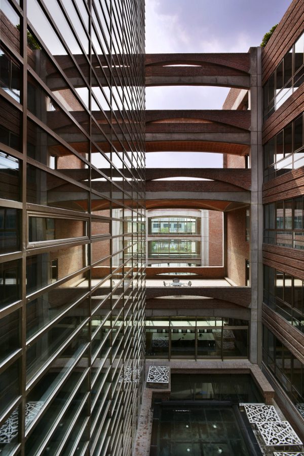 Triburg Headquarters | S.P.A Design - Arch2O.com