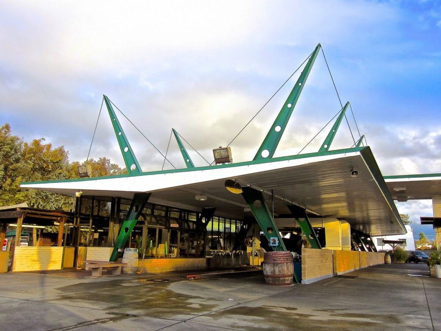 What you Need to Know About Googie Architecture - Arch2O.com