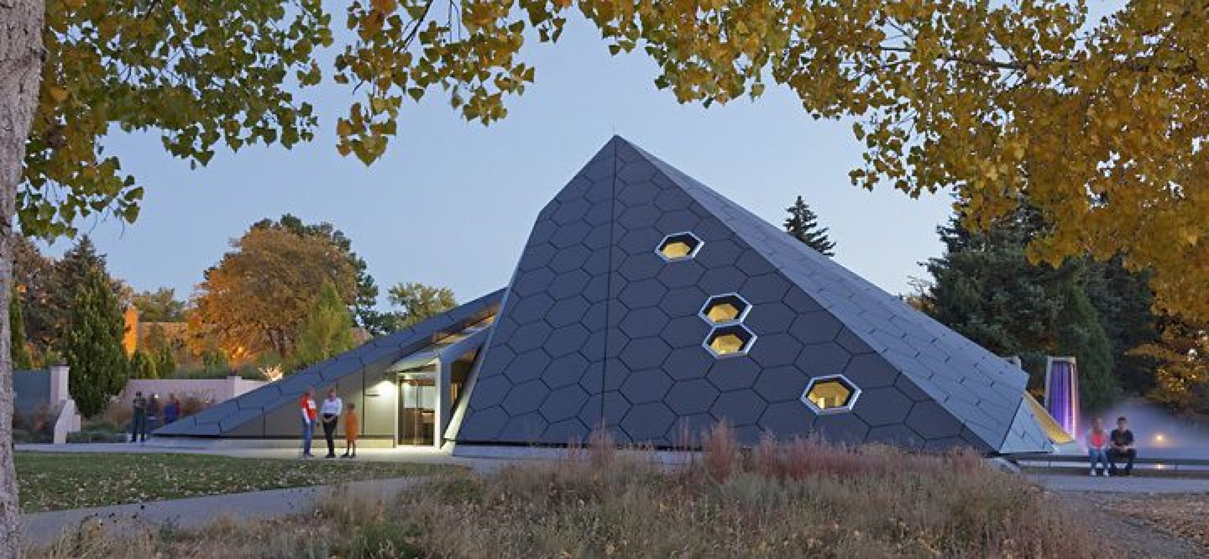 Denver Botanic Gardens' Science Pyramid | BURKETTDESIGN - Arch2O.com