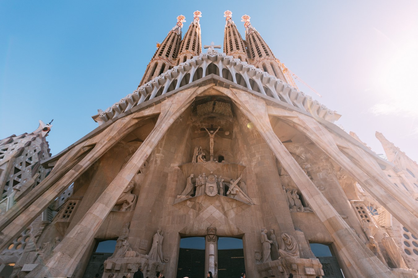 12 Absolutely Interesting Facts about Sagrada Familia - Arch2O.com