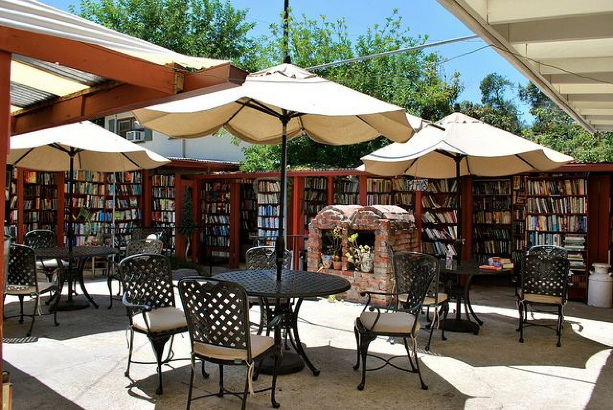 15 of the Most Unbelievably Beautiful Bookstore in the World – Arch2O.com