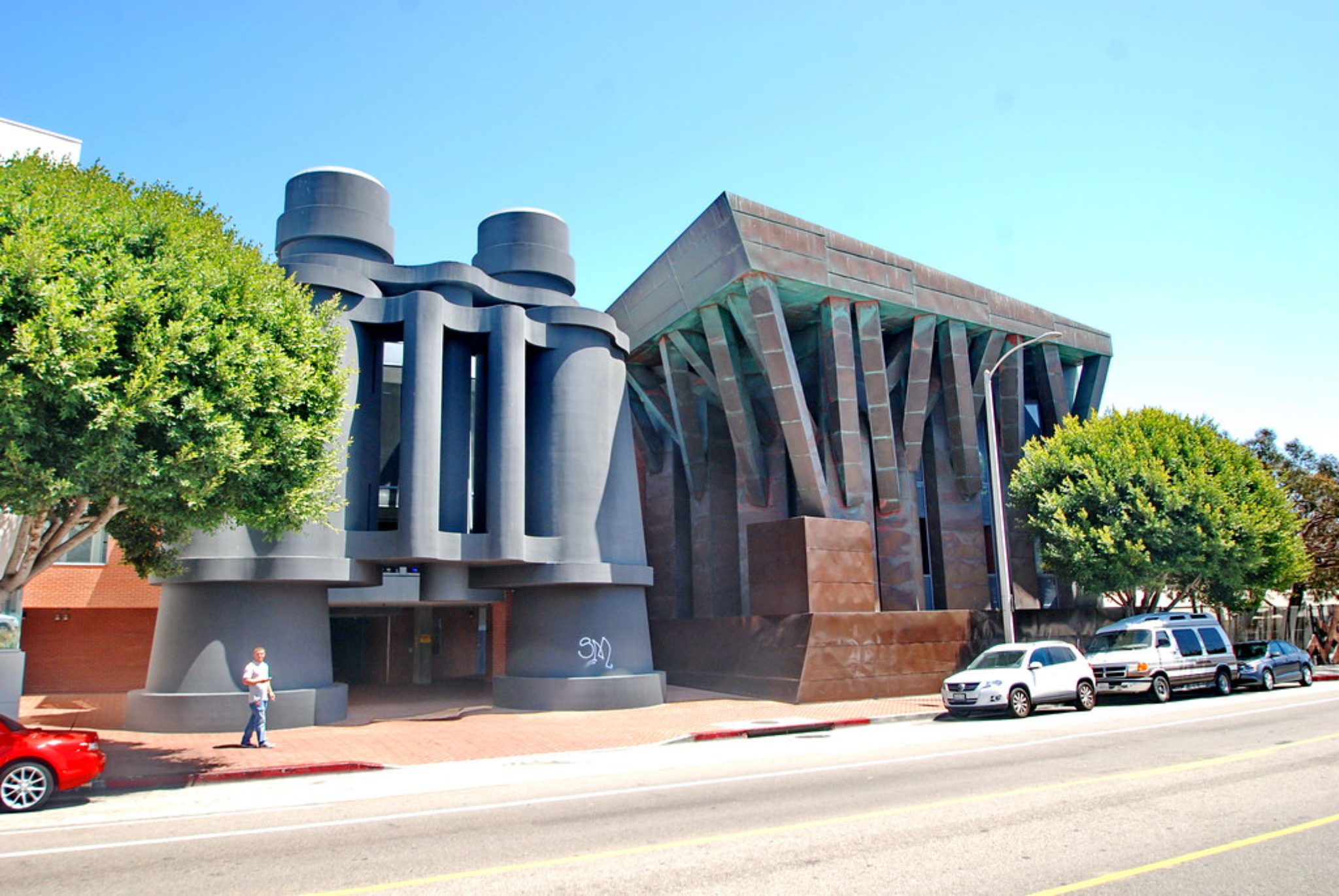 The Best 20 Frank Gehry Buildings That Illustrate His Ingenuity ...