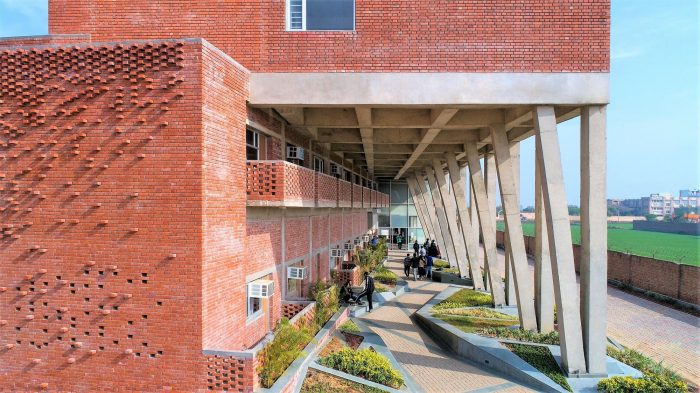 Boys Hostel Block | Zero Energy Design Lab - Arch2O.com