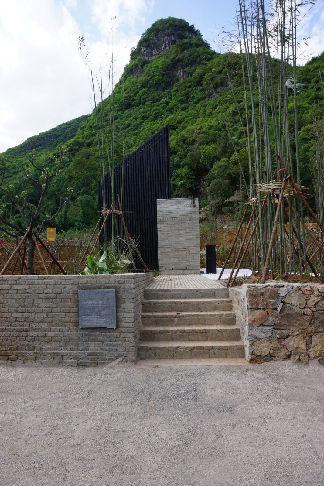 The Louna Architects Bookshop | The Scarcity and Creativity Studio ...