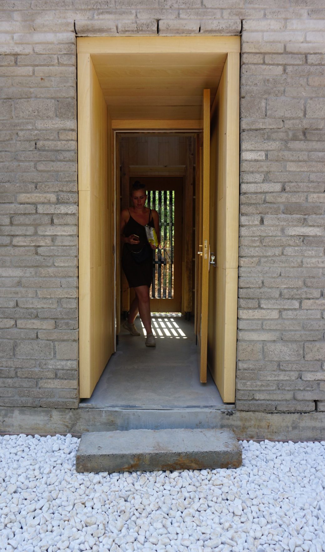 The Louna Architects Bookshop | The Scarcity and Creativity Studio ...