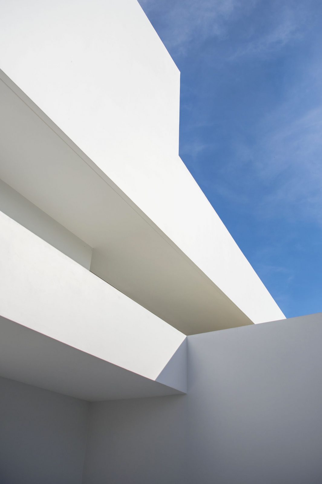 Waterfall House | Architects49 House Design Limited - Arch2O.com