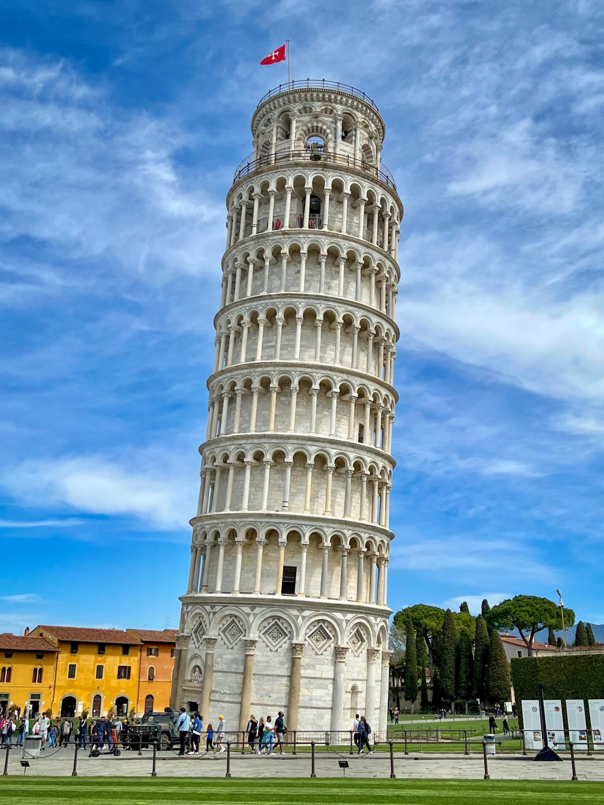 5 Reasons Why the Leaning Tower of Pisa Is a Perfect Architectural ...