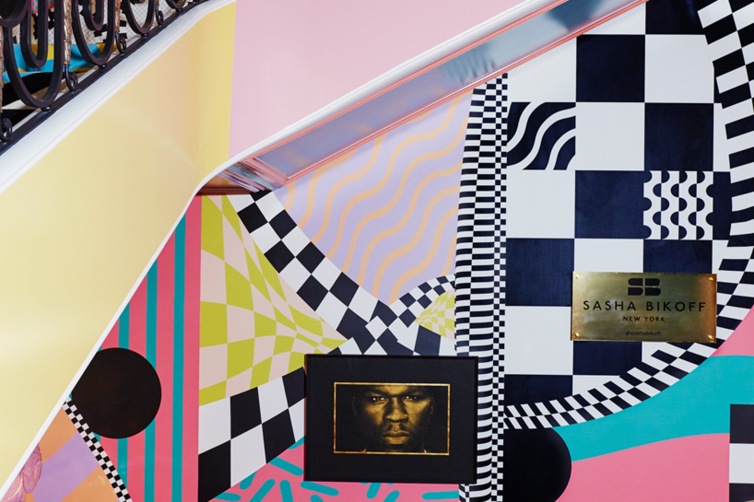 How Sasha Bikoff brings Italian Memphis Milano to Show House - Arch2O.com