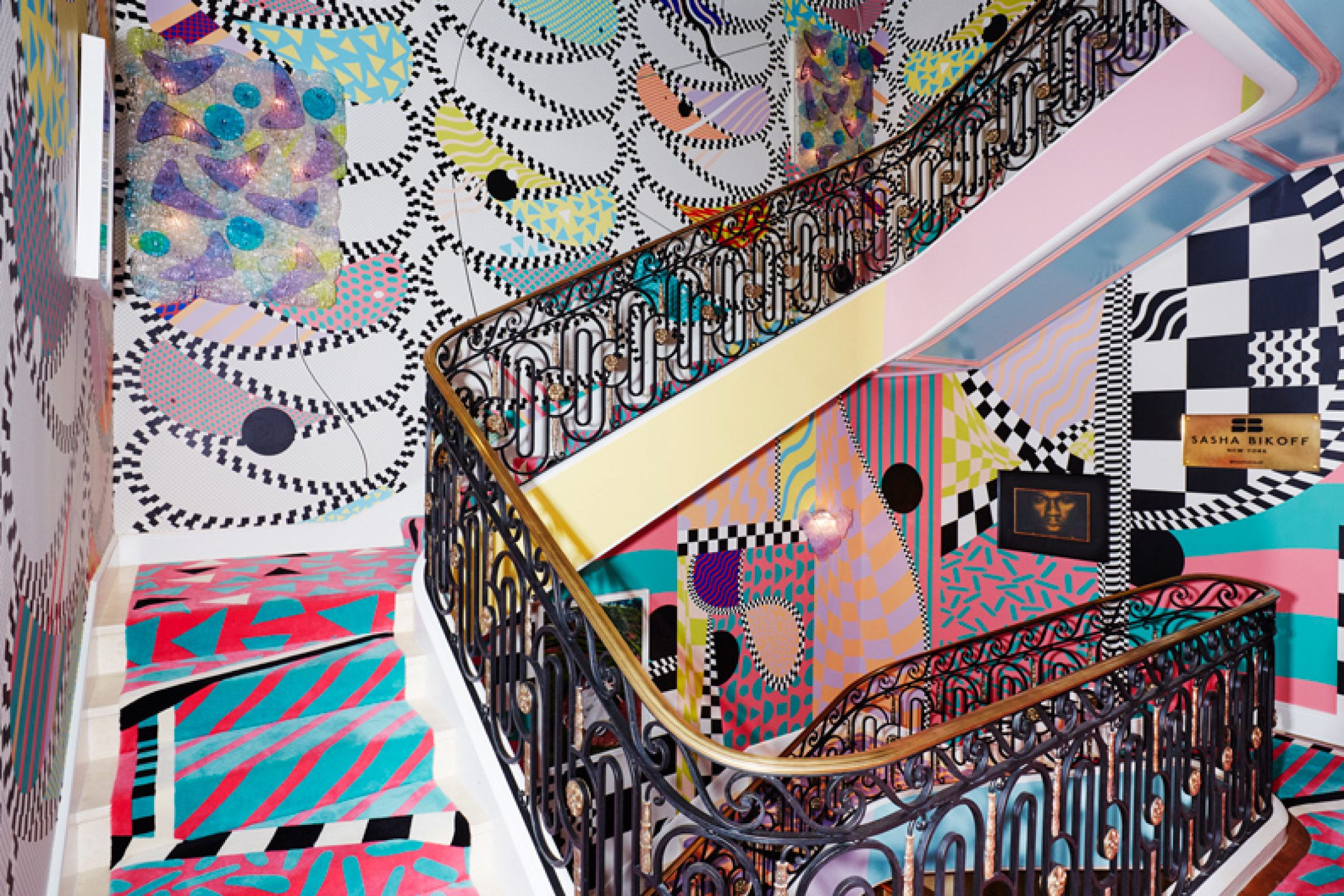 How Sasha Bikoff brings Italian Memphis Milano to Show House - Arch2O.com