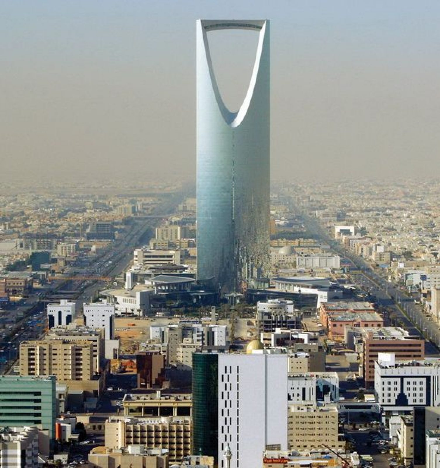 How Visions of Futuristic Architecture Have Transformed in 100 Years ...