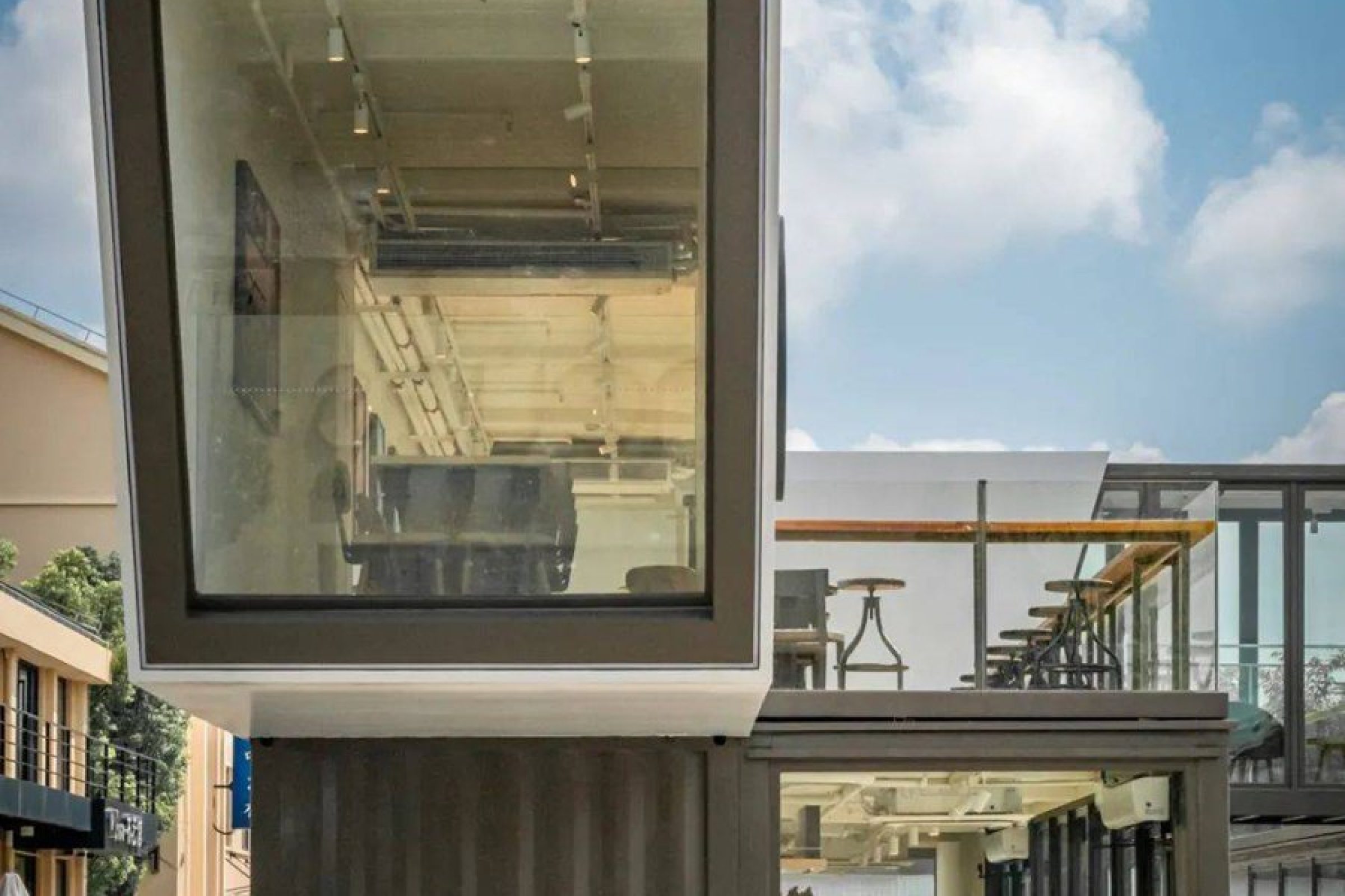 Starbucks to be the First Shipping Container Store in Asia Pacific ...
