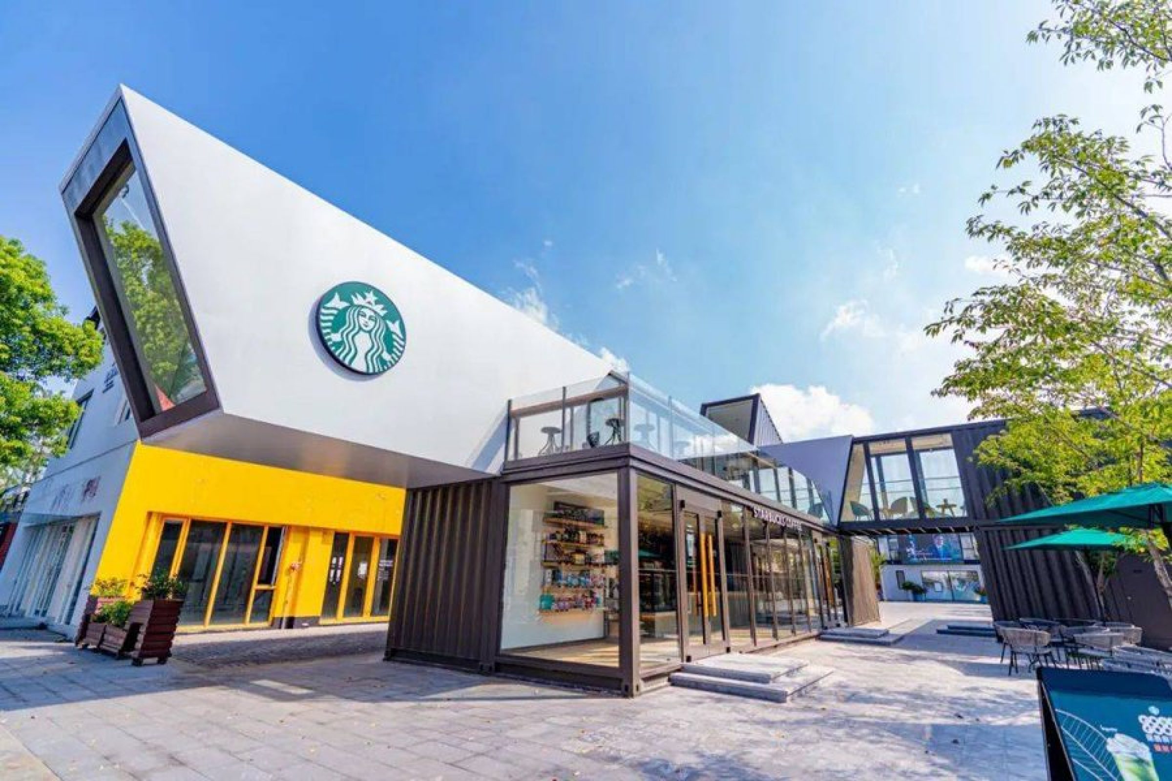 Starbucks to be the First Shipping Container Store in Asia Pacific ...
