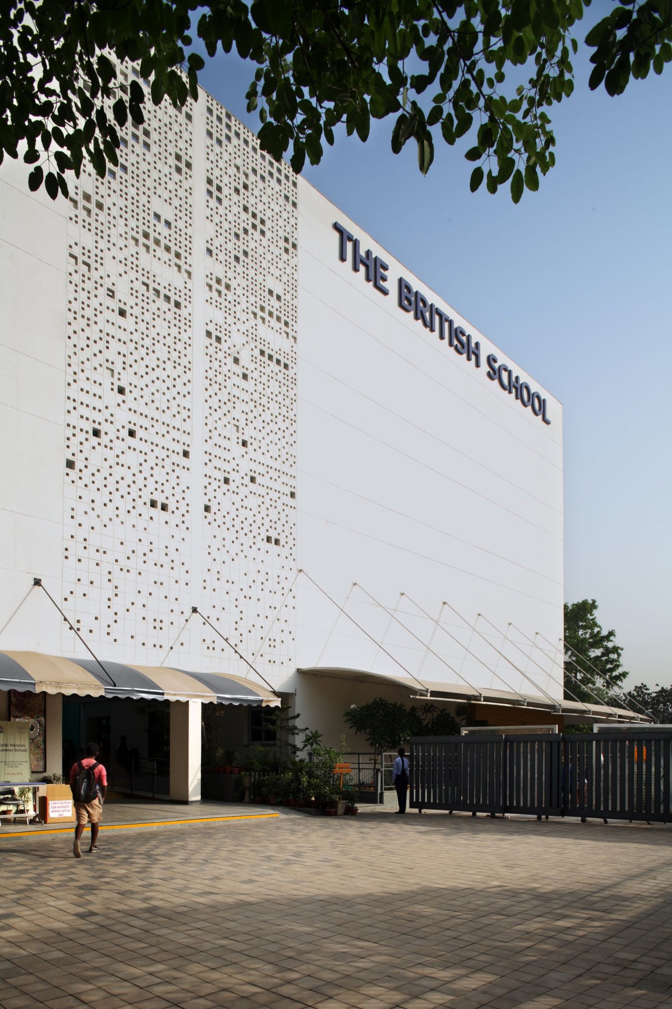 The British School | Morphogenesis - Arch2O.com